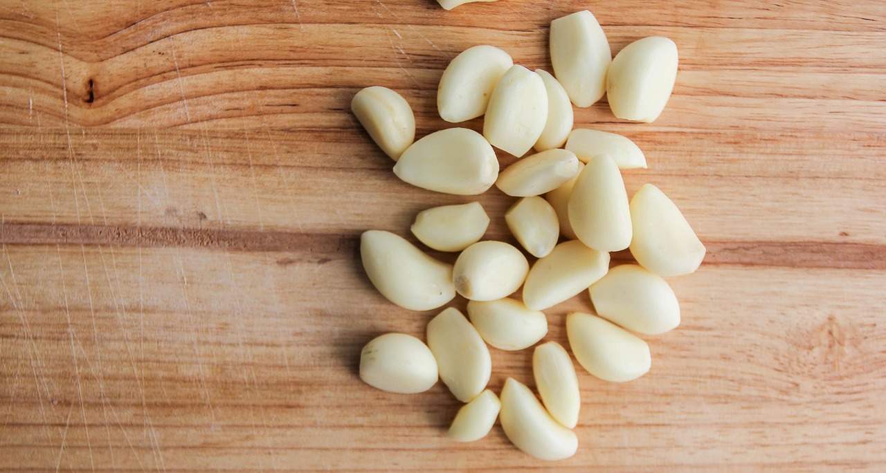 Babička mi prezradila, prečo dáva cesnak na sedem dní do kvetináču • Plénum